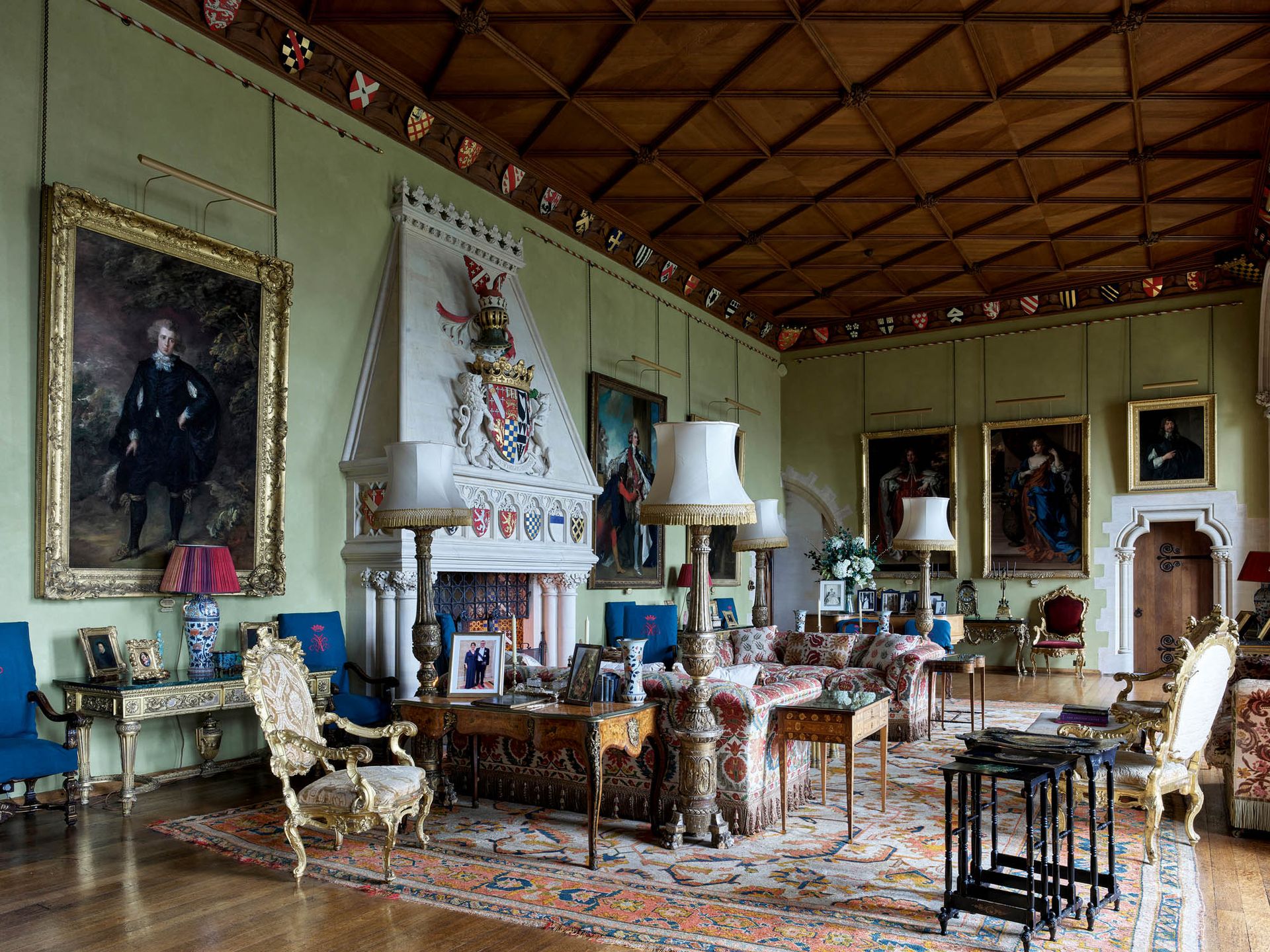 The feudal splendour of Arundel Castle's magnificent interiors ...