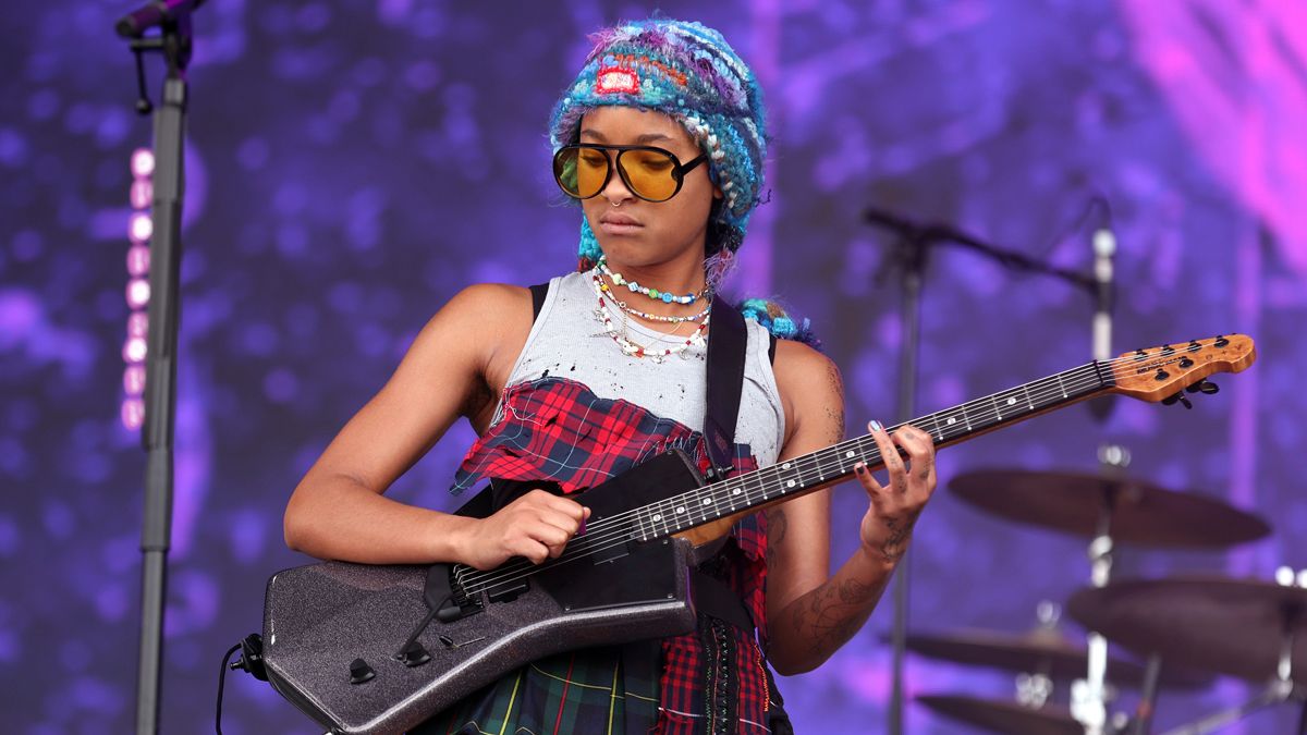 Willow on her quest to solo like St. Vincent, getting two-hand tapping ...