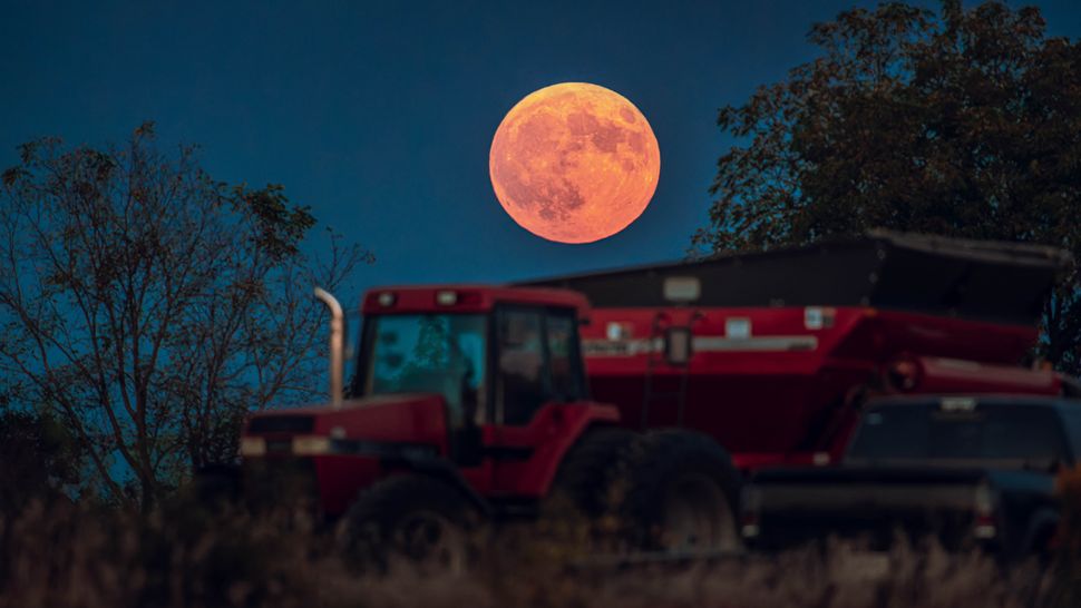 Why 2025's Harvest Moon is a rare October full moon | Space