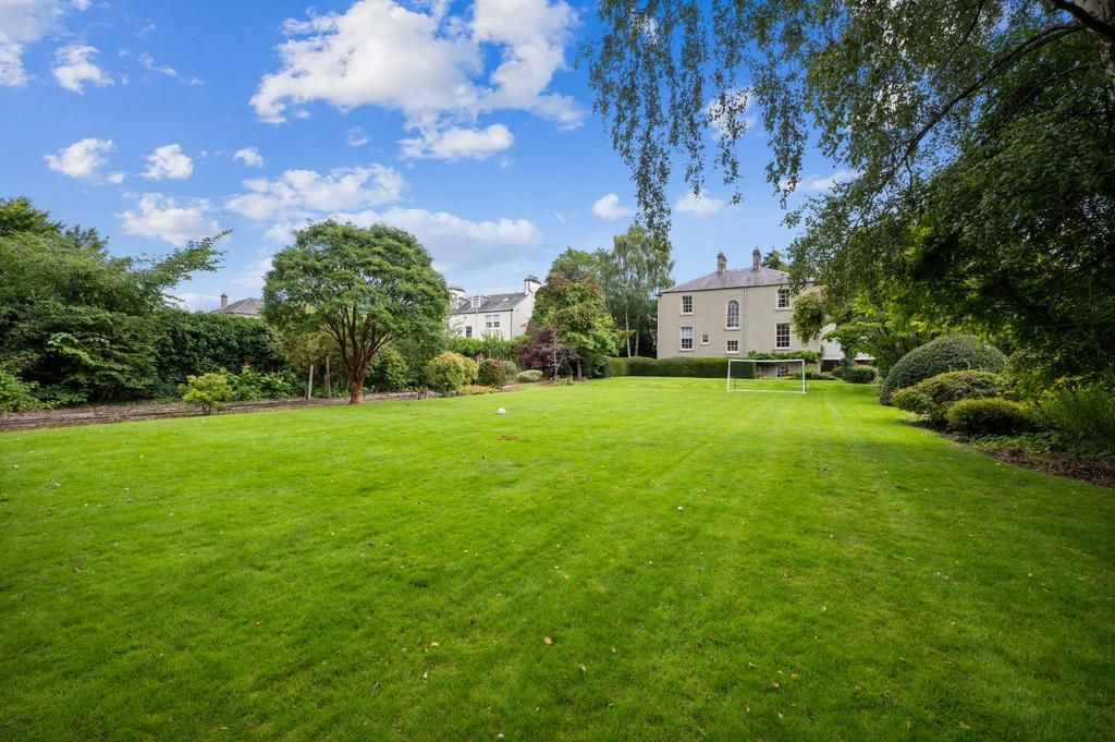 Ten of the best £1 million properties for sale in Britain today ...