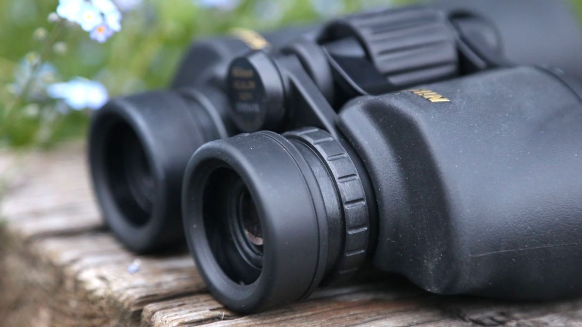 Nikon 10x50 Aculon A211 binoculars review | Digital Camera World