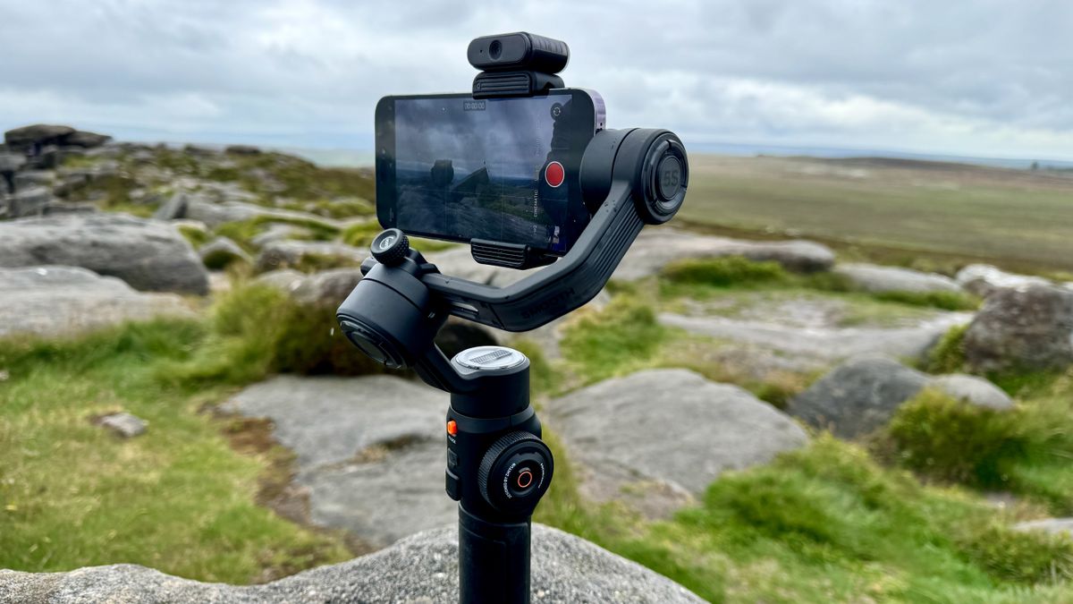 Zhiyun Smooth 5S AI review: follow your every move | Digital Camera World
