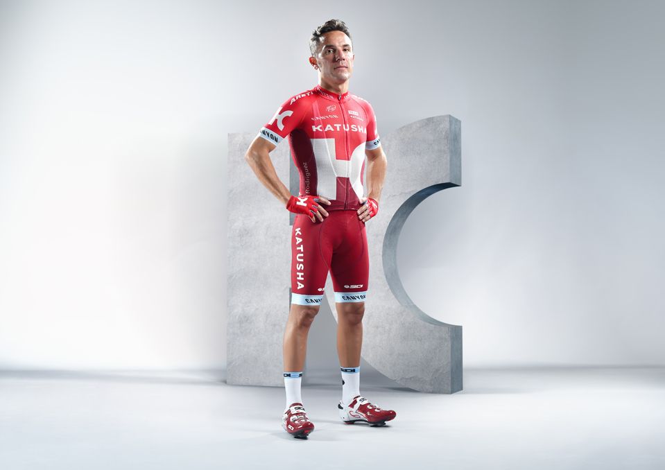 Team Katusha show off 2016 race kit | Cyclingnews