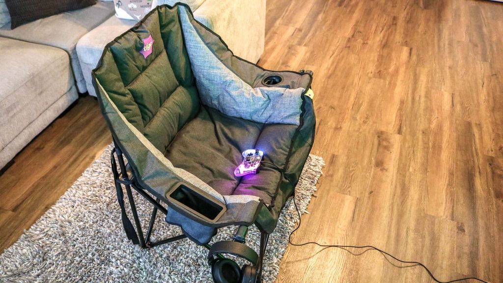 I tested The Folding Gaming Chair and now I may never go back to the ...