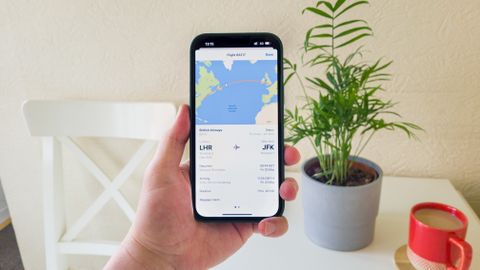 How to track flights on iPhone | Tom's Guide