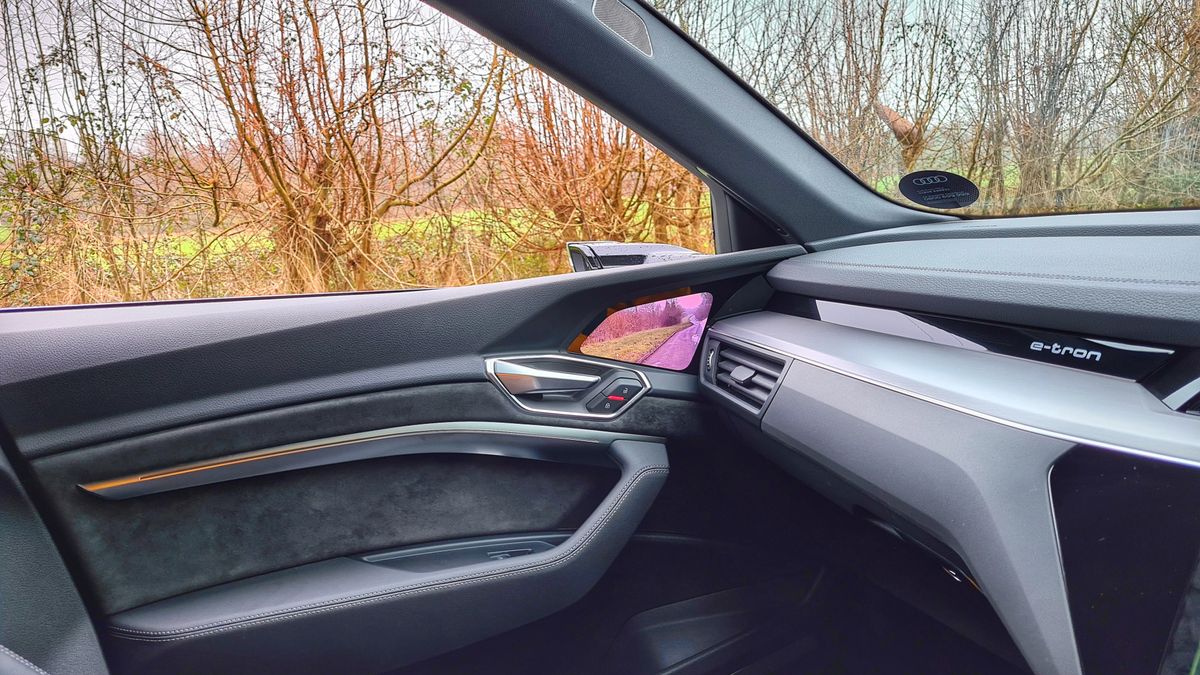 Audi e-tron Sportback: its digital mirrors will prepare you for the ...