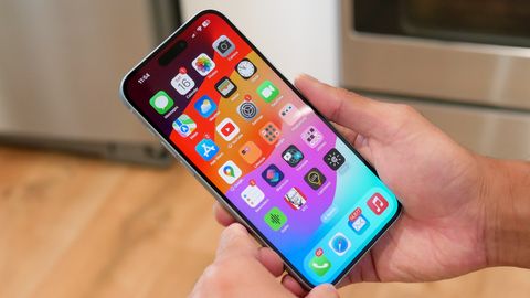 How to use iOS one-handed keyboard | Tom's Guide