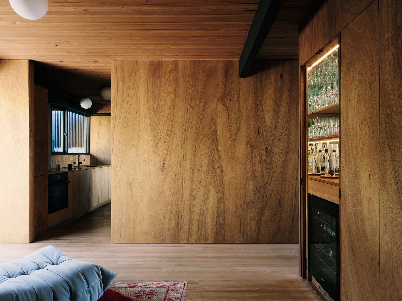 A midcentury modern gem by architect Roger Lee gets a sensitive ...