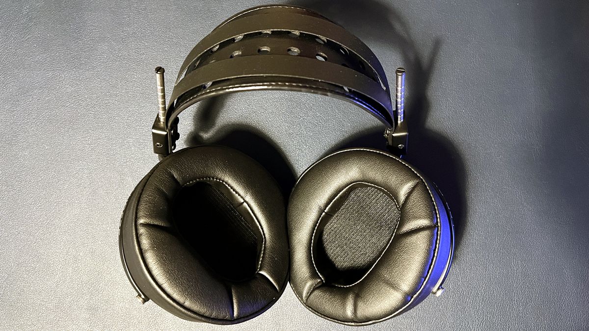 Audeze LCD-GX Review: A Gaming Headset for Audiophiles | Tom's Hardware