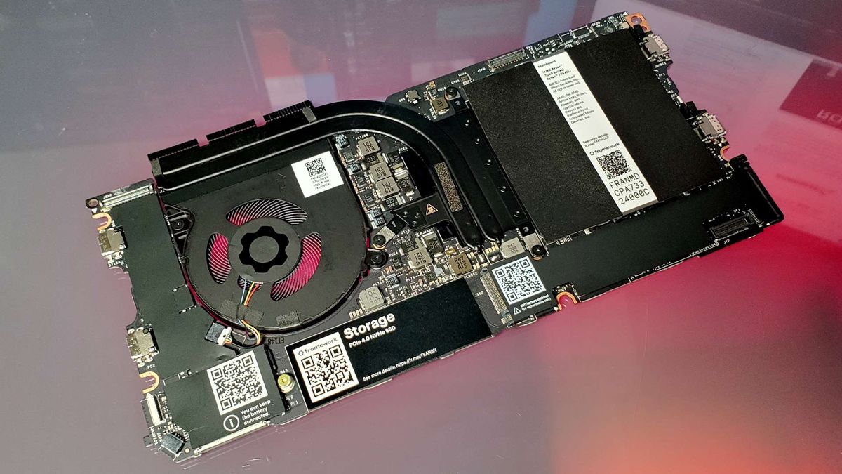 Framework 13 (2023) AMD 7040-series laptop mainboard review | PC Gamer