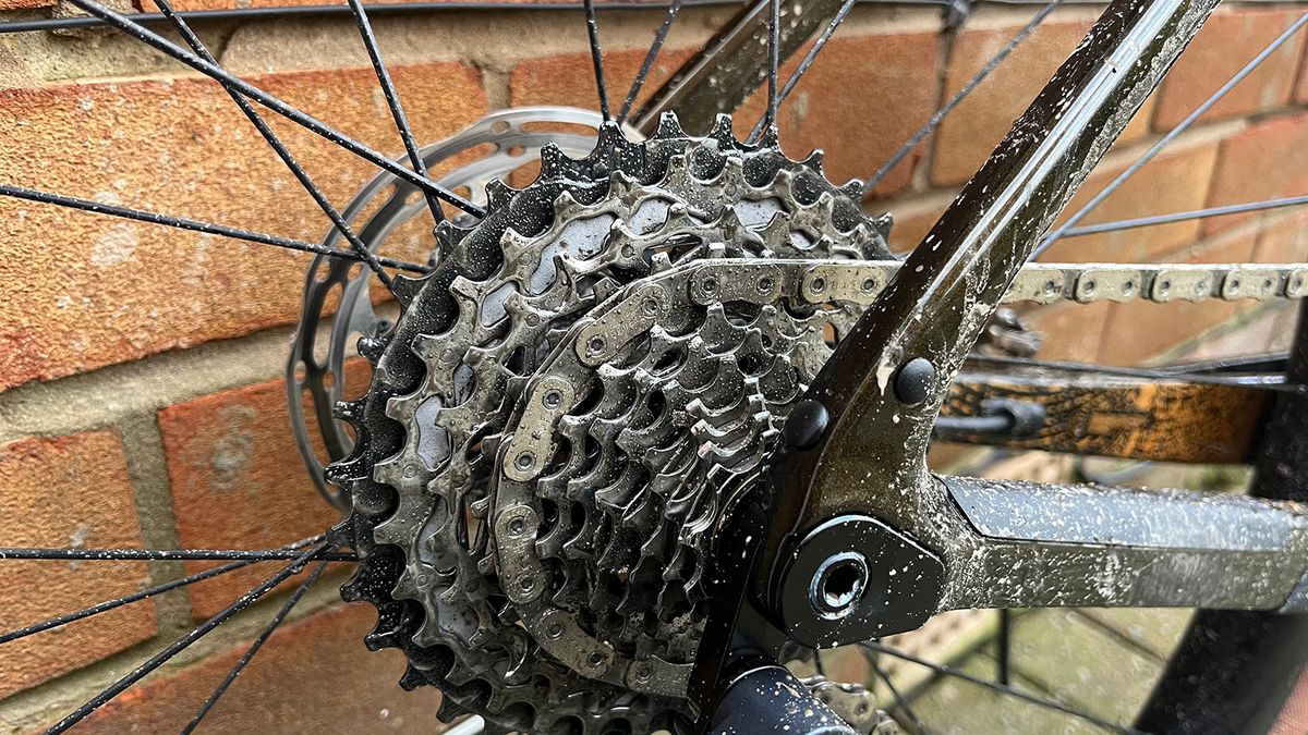 Motul Chain Lube Wet review | Bike Perfect