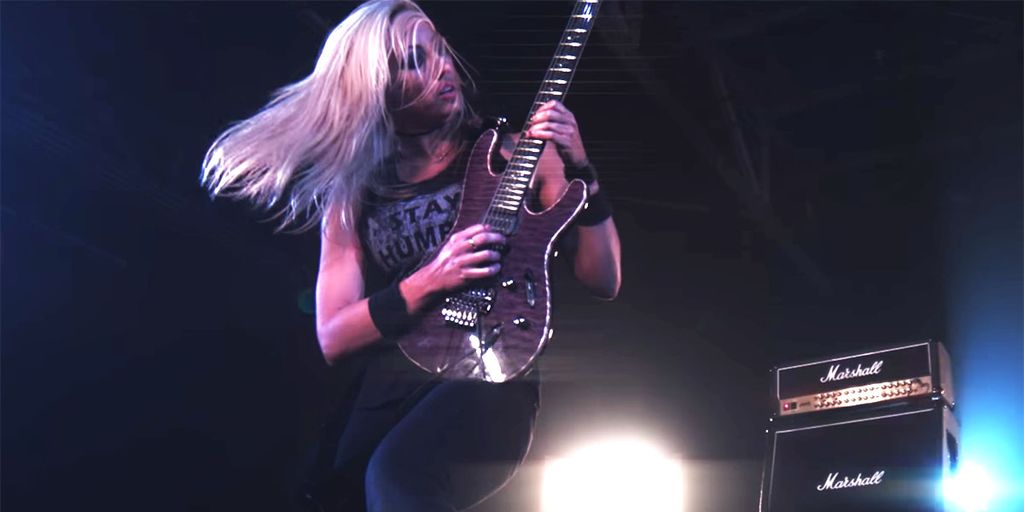 Ten Memorable Guitar Moments by Female Players | Guitar World