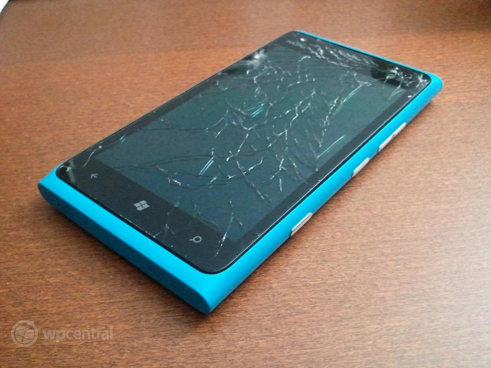 From the Forums: Nokia Lumia 900 cracked screen | Windows Central