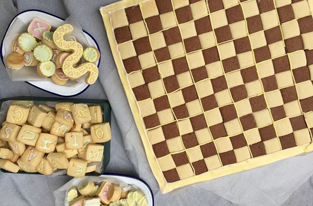 Biscuit board games: What are they and how can you make them? | GoodtoKnow