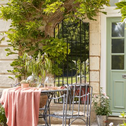 Outdoor wall decor ideas – 15 ways to transform bare walls | Ideal Home