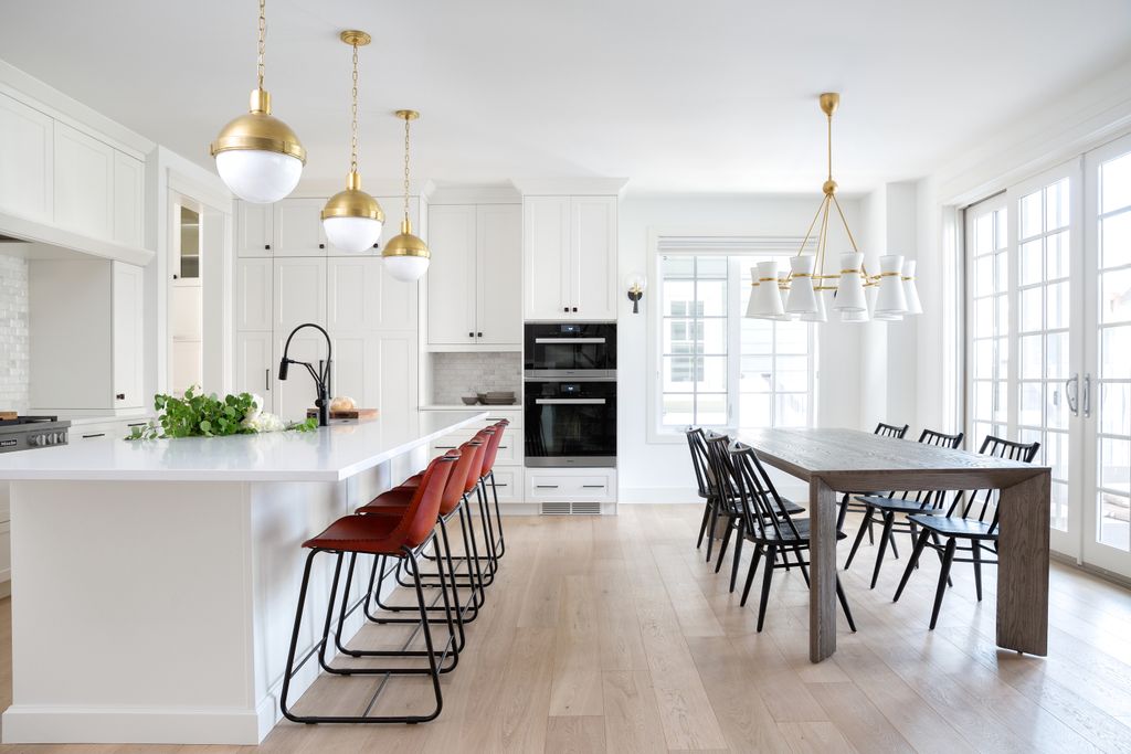 Should light fixtures match throughout a house? | Livingetc