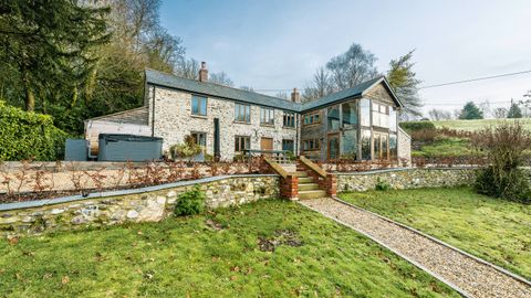 Cottage extensions: Expert tips and inspirational ideas | Homebuilding