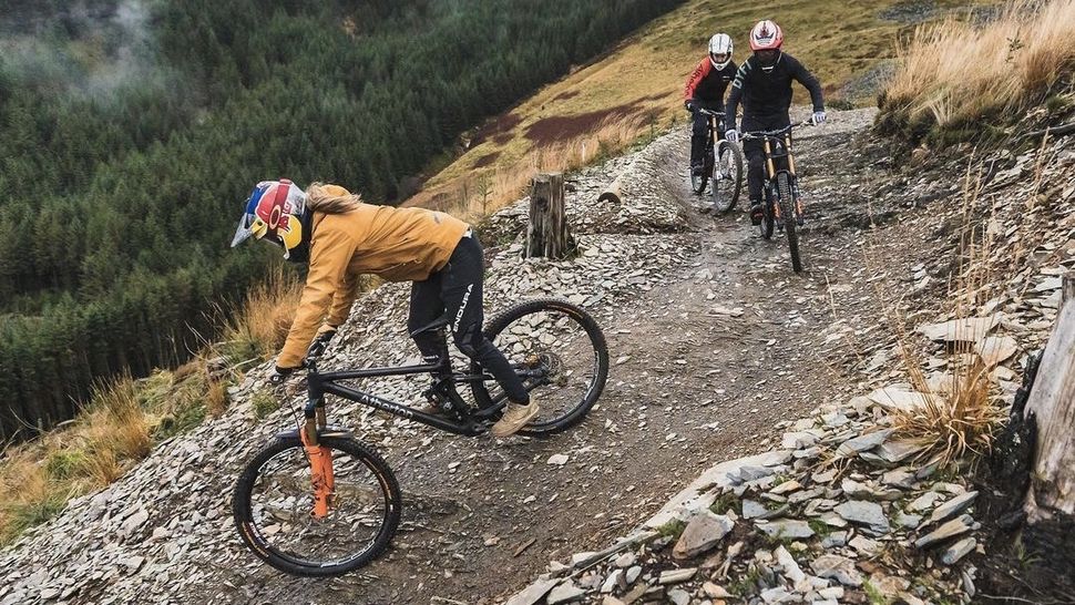 Watch Atherton Racing's Jim Monro slaying Coronet Peak in New Zealand ...