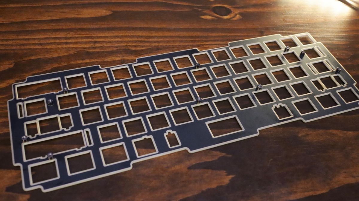 How to Build a Custom Mechanical Keyboard Step-By-Step | Tom's Hardware