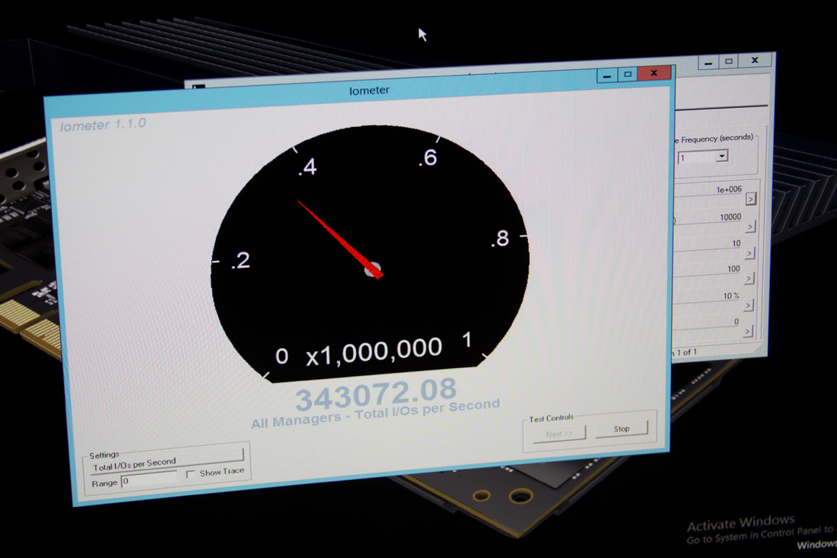Samsung Demos PM1725 At 1 Million IOPS And 6.3 Gigabytes Per Second ...