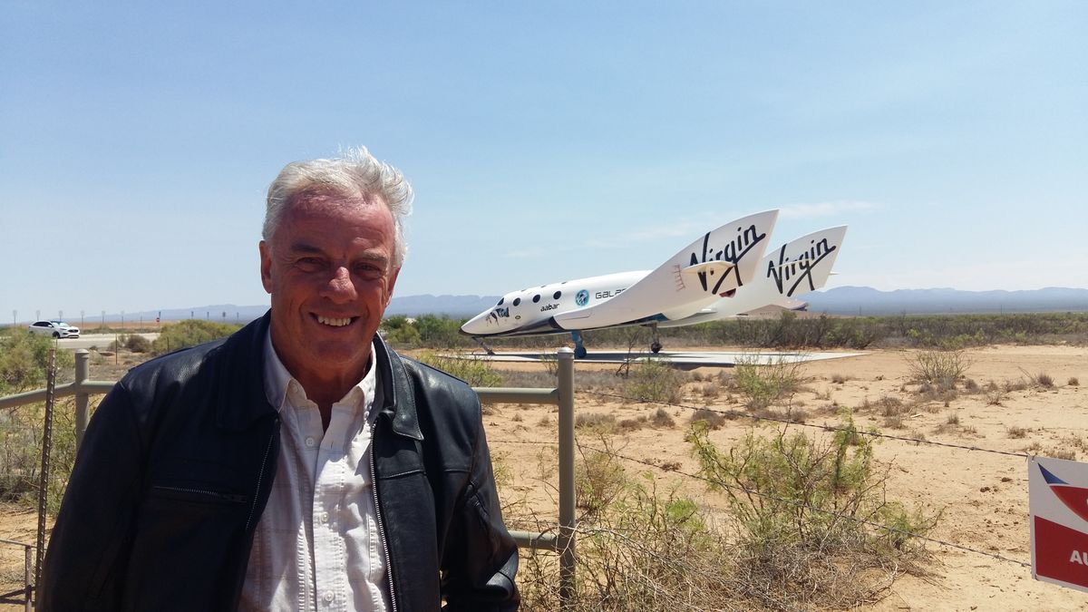 'An Earthling's Guide to Outer Space' Tackles Cosmic Questions from ...