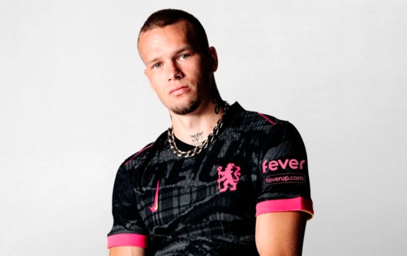 Chelsea unveil new logo that's sure to irritate (or amuse) London ...