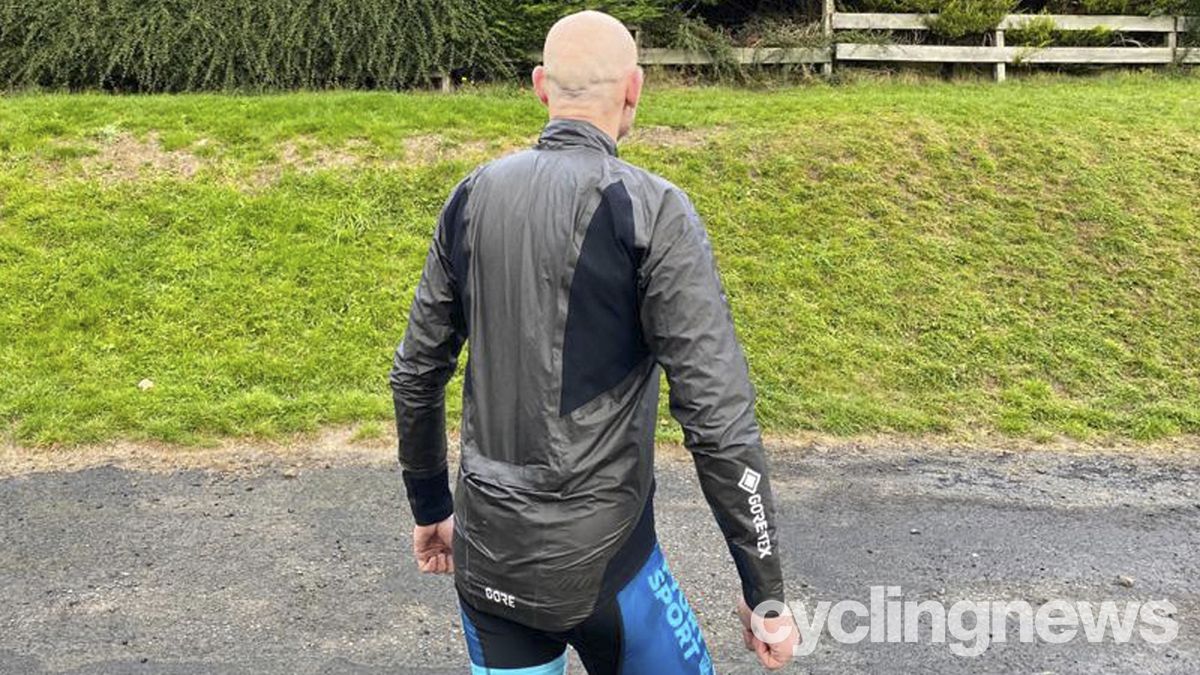 Gore C7 Shakedry Stretch jacket review | Cyclingnews