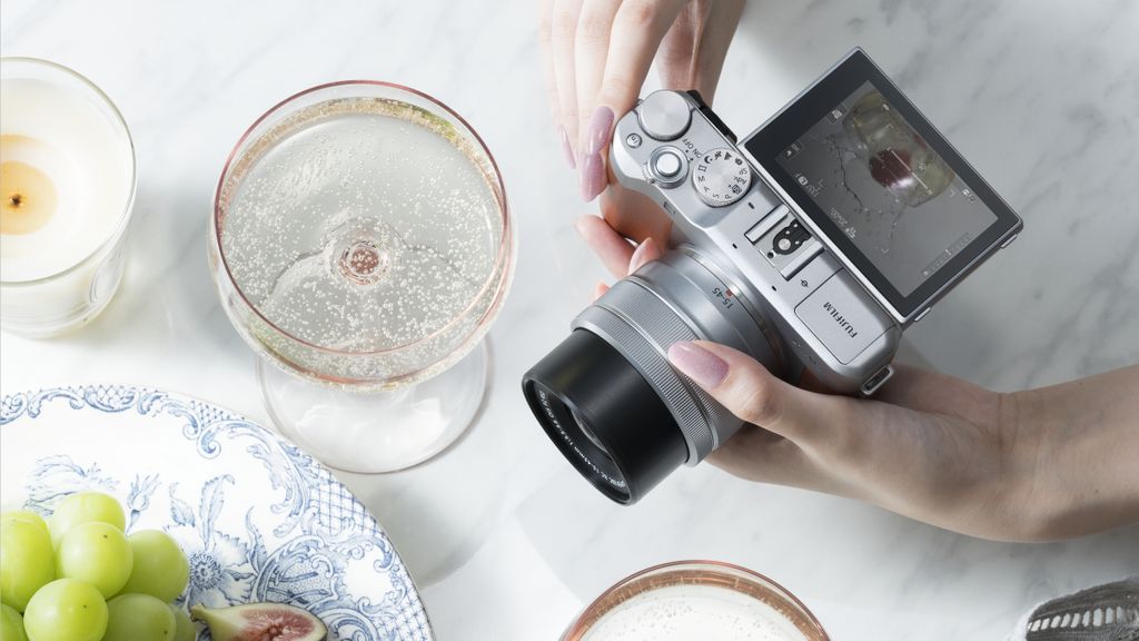 The Fujifilm X-A5 is the retro camera for selfie lovers | TechRadar