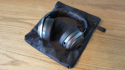 LucidSound LS40 7.1 Surround Wireless Universal Gaming Headset review | T3