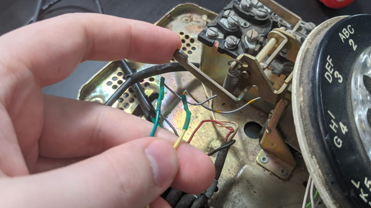 How to Turn a Rotary Phone into Google Assistant with Raspberry Pi ...