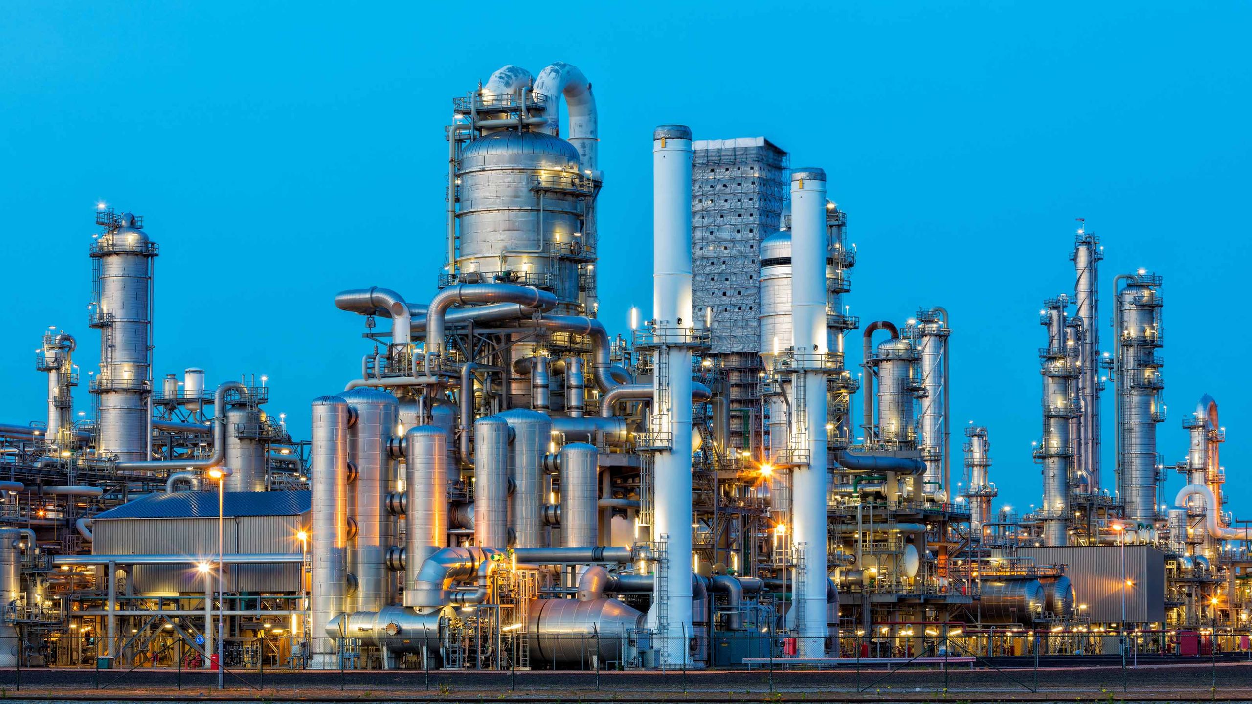3 Red-Hot Refining Stocks for Surging Gas Prices | Kiplinger