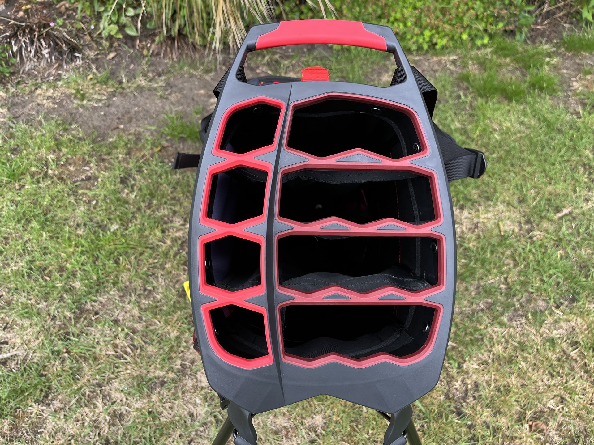 Ogio All Elements Hybrid Stand Bag Review | Golf Monthly