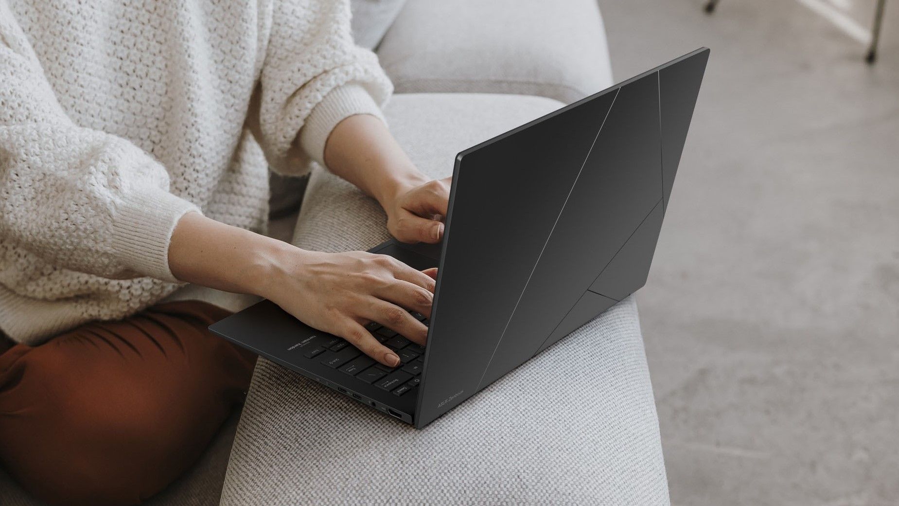 CES 2024 unveils a new Asus Zenbook 14 OLED — our favorite affordable ...