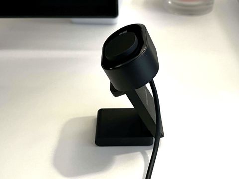 Microsoft Modern Webcam review: This $55 webcam makes you look good ...