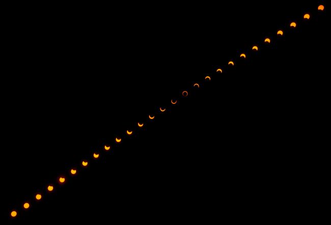 Annular solar eclipse wows skywatchers with spectacular 'ring of fire ...
