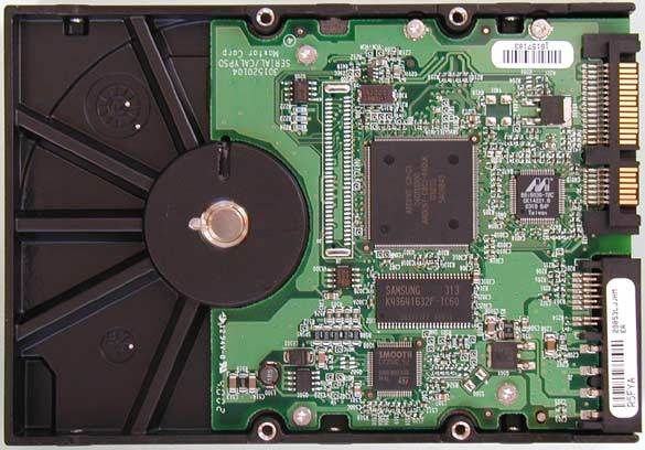 Maxtor DiamondMax Plus 9 - SATA Hard Drives Run Riot: Maxtor, Hitachi ...