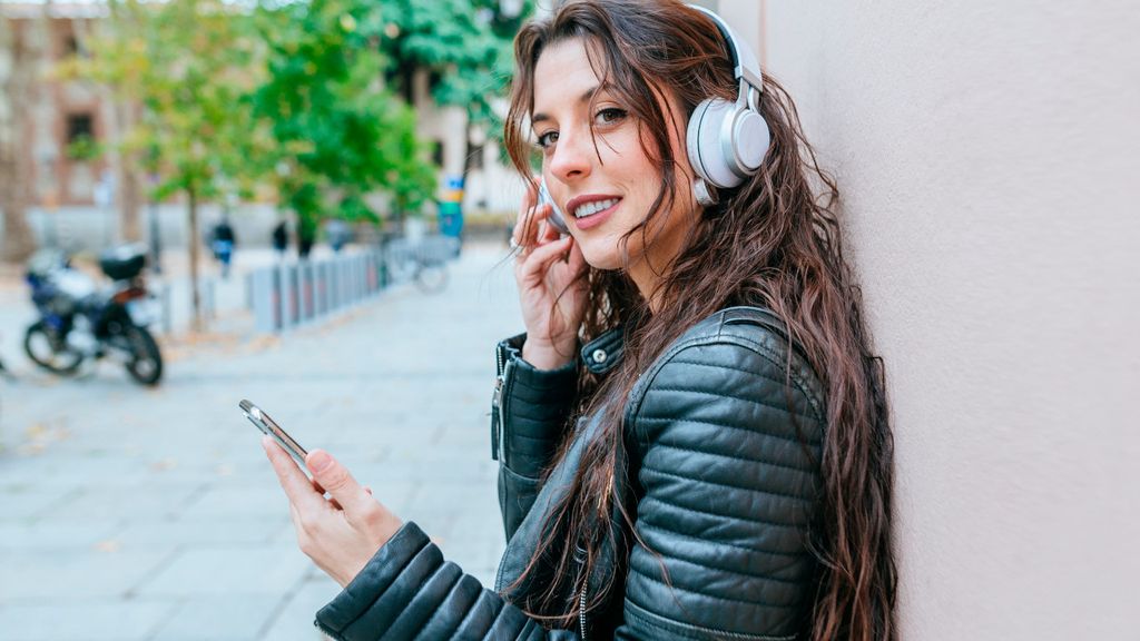 Over-ear headphones vs earbuds: Which should you buy? | Louder