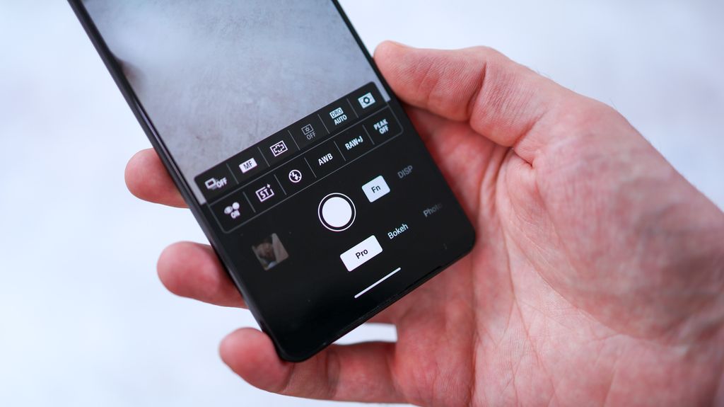 Sony Xperia 1 VI review: 85-170mm zoom meets class-leading macro ...