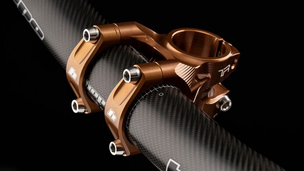 Hope Tech's new Carbon crankset leads the way in the brand’s new MTB ...