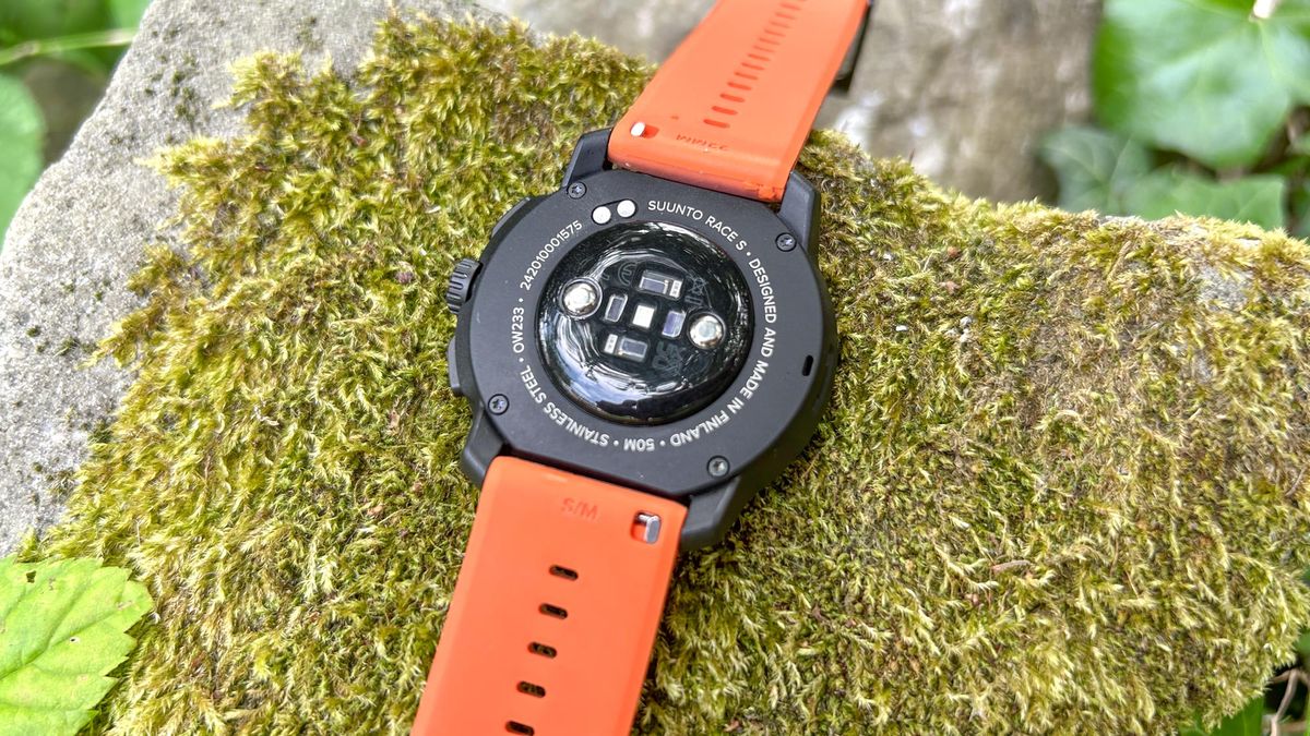 Suunto Race S review: A good AMOLED sports watch at a great price | Tom ...