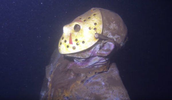 Someone Dumped A Jason Voorhees Statue Into A Minnesota Lake For Divers ...