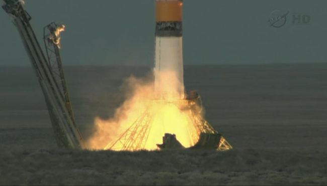 Expedition 34 Launch in Pictures | Soyuz Spacecraft | Space