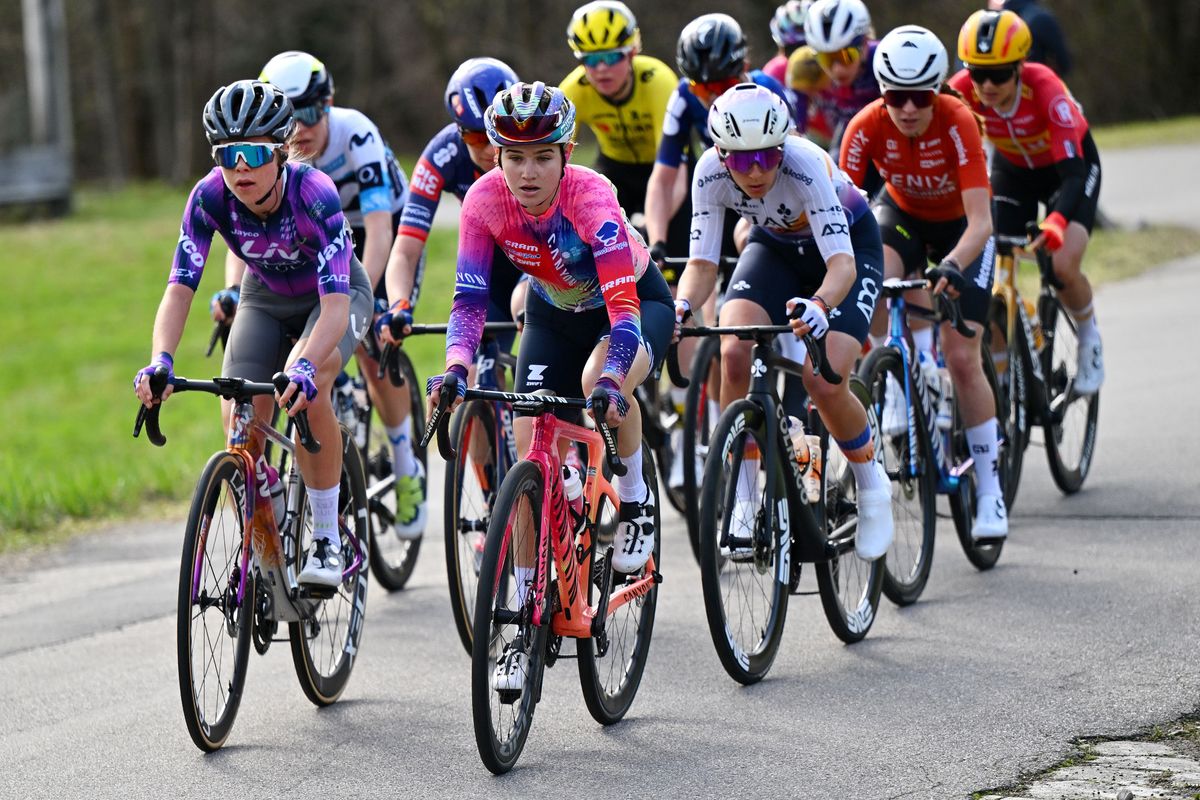 As it happened: Trofeo Binda decided in bunch sprint despite multiple late attacks | Cyclingnews