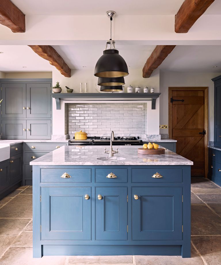 Farmhouse kitchen lighting ideas – bright ideas for rustic spaces ...