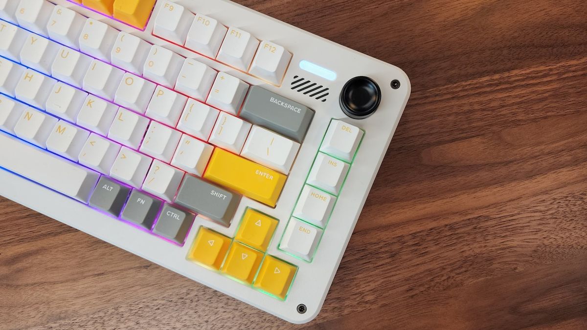 iQunix ZX75 Mechanical Keyboard Review: Back to the Future | Tom's Hardware