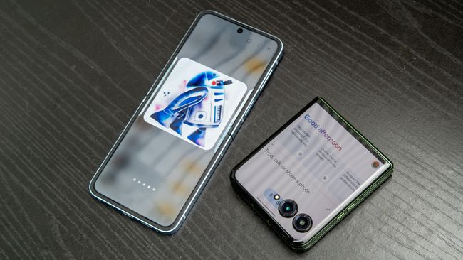 Samsung Galaxy Z Flip 6 vs. Motorola Razr Plus 2024 | Android Central