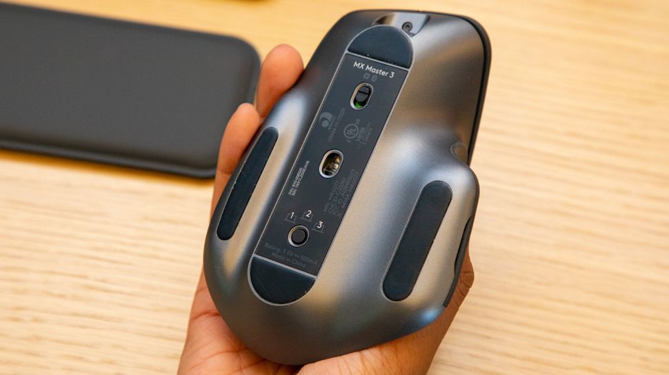 Logitech MX Master 3 Wireless Mouse Review: Reinventing the Wheel ...