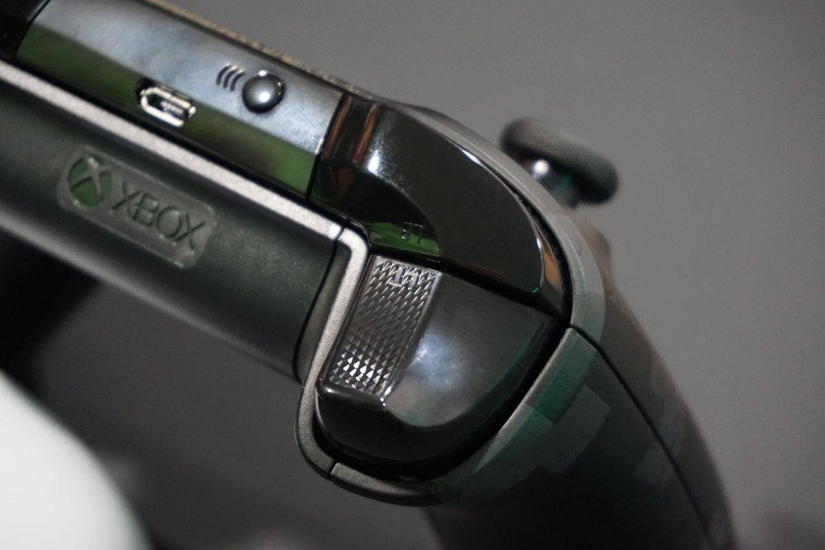 PlayerUnknown's Battlegrounds (PUBG) Xbox One Limited Edition ...