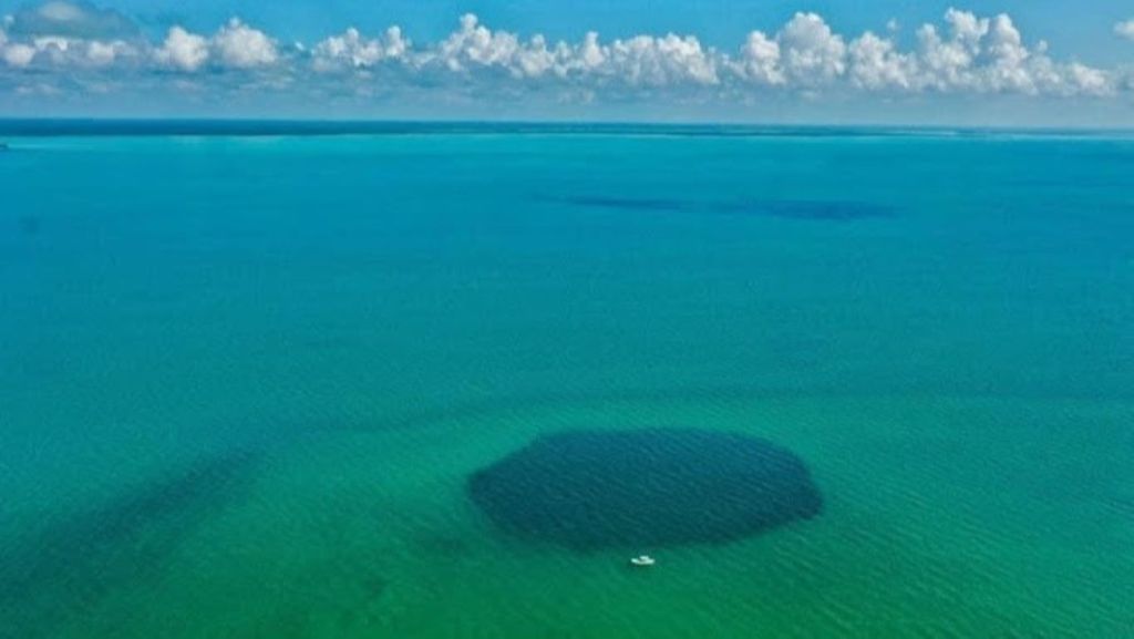 Deepest blue hole in the world discovered, with hidden caves and ...