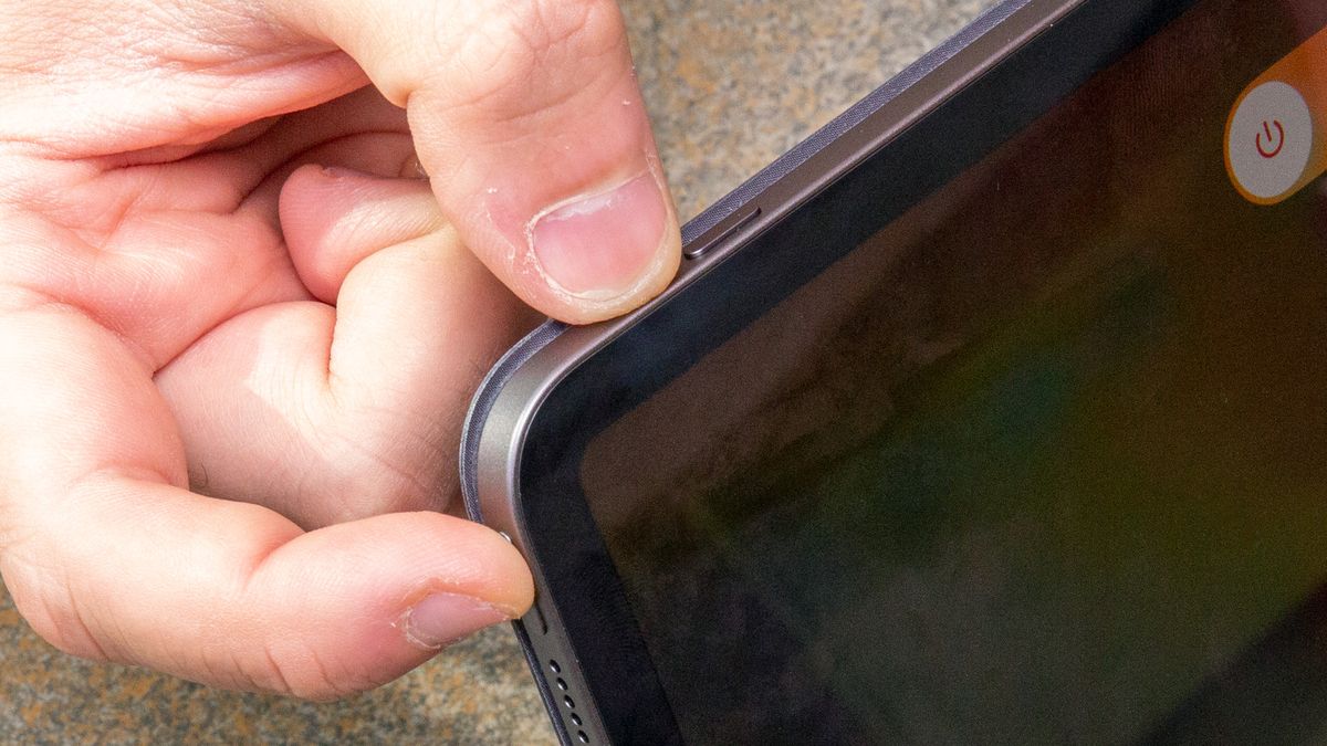 How to turn off an iPad and an iPad Pro - iPad 'How to' mega guide ...